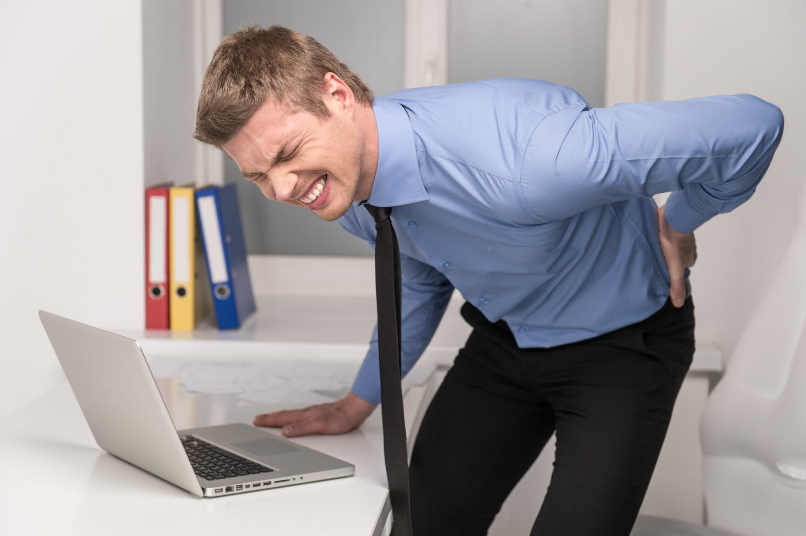 Why Does My Back Hurt At The Office Desk Dynamic Health Fitness